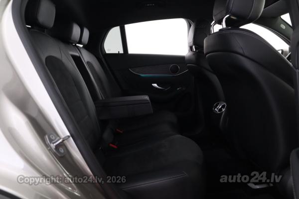 Pelēks Mercedes-Benz GLC-Class 2019 Tallina, ar dzinēja tilpumu 2.00 L un nobraukumu 122 tūkst. km par 30500 €, foto 9 vietnē AUTOMOTO.COM.LV