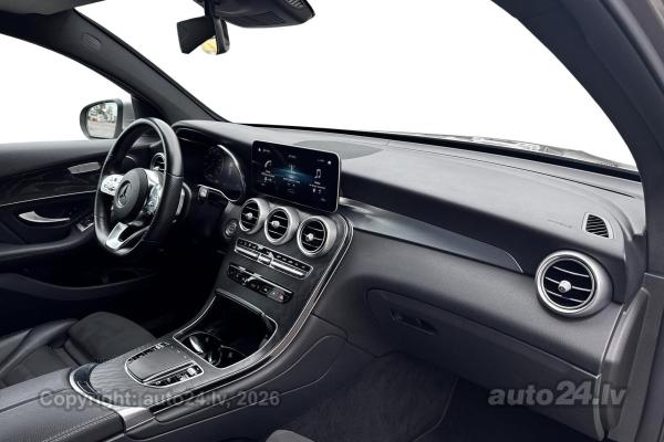 Grey Mercedes-Benz GLC-Class 2021 in Parnu, with an engine capacity of 2.00 L and mileage of 75 thousand km for 36900 €, photo 7 on AUTOMOTO.COM.LV