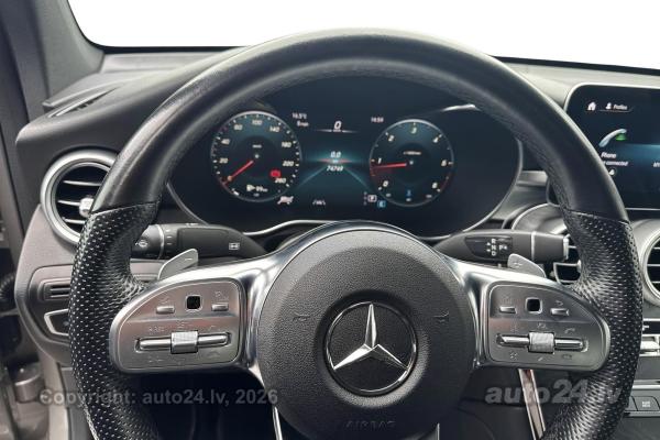 Grey Mercedes-Benz GLC-Class 2021 in Parnu, with an engine capacity of 2.00 L and mileage of 75 thousand km for 36900 €, photo 9 on AUTOMOTO.COM.LV