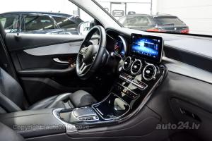 Pelēks Mercedes-Benz GLC-Class 2021 Tallina, ar dzinēja tilpumu 2.00 L un nobraukumu 78 tūkst. km par 39900 €, foto 31 vietnē AUTOMOTO.COM.LV