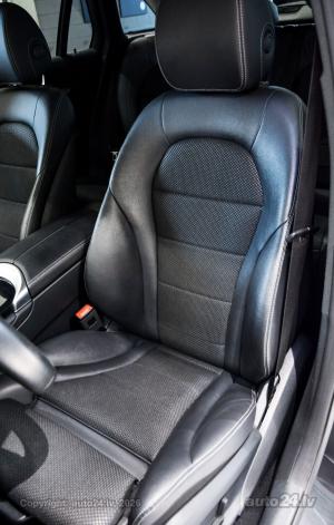Pelēks Mercedes-Benz GLC-Class 2021 Tallina, ar dzinēja tilpumu 2.00 L un nobraukumu 78 tūkst. km par 39900 €, foto 19 vietnē AUTOMOTO.COM.LV