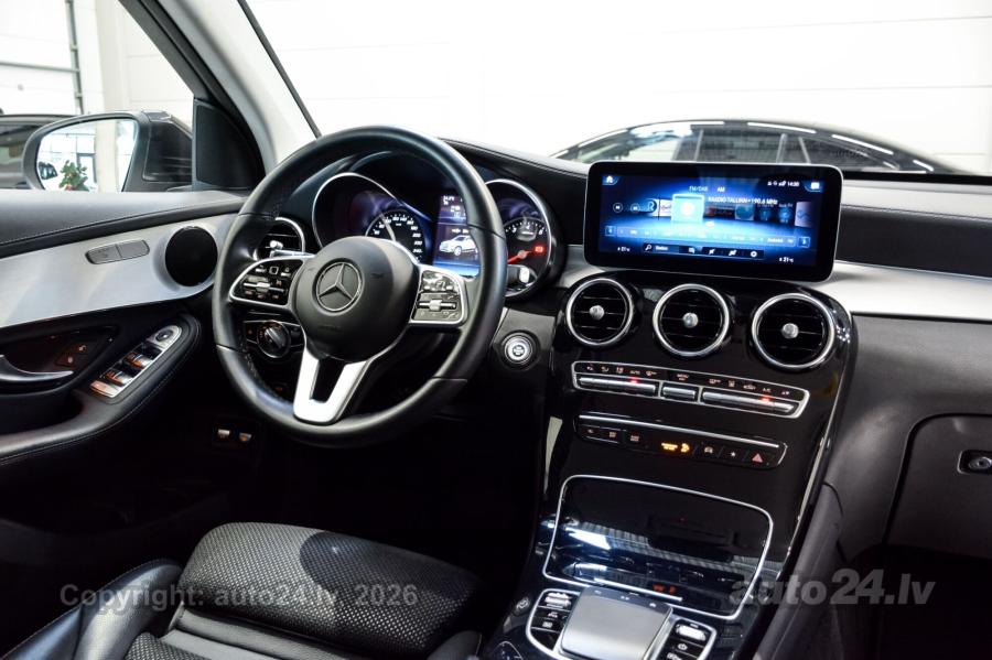 Pelēks Mercedes-Benz GLC-Class 2021 Tallina, ar dzinēja tilpumu 2.00 L un nobraukumu 78 tūkst. km par 39900 €, foto 24 vietnē AUTOMOTO.COM.LV