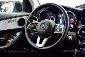 Pelēks Mercedes-Benz GLC-Class 2021 Tallina, ar dzinēja tilpumu 2.00 L un nobraukumu 78 tūkst. km par 39900 €, foto 26 vietnē AUTOMOTO.COM.LV