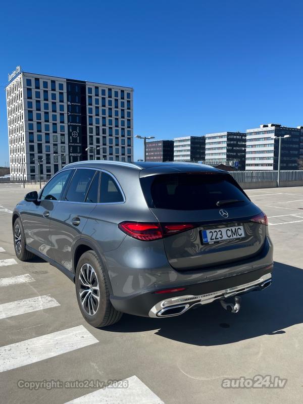 Grey Mercedes-Benz GLC-Class 2022 in Tallinn, with an engine capacity of 2.00 L and mileage of 64 thousand km for 51500 €, photo 4 on AUTOMOTO.COM.LV