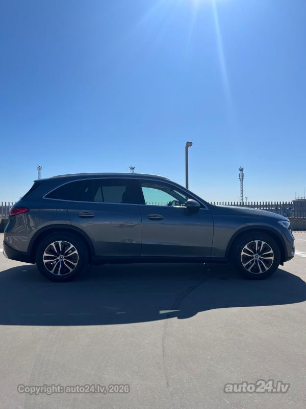 Grey Mercedes-Benz GLC-Class 2022 in Tallinn, with an engine capacity of 2.00 L and mileage of 64 thousand km for 51500 €, photo 5 on AUTOMOTO.COM.LV