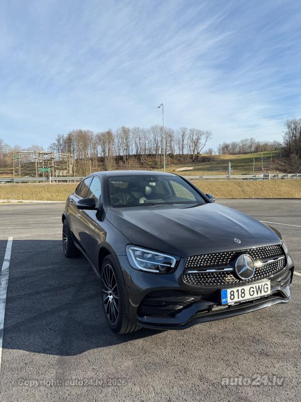 Pelēks Mercedes-Benz GLC-Class 2022 Tallina, ar dzinēja tilpumu 2.00 L un nobraukumu 0 tūkst. km par 40000 €, foto 2 vietnē AUTOMOTO.COM.LV