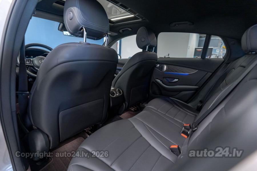 Grey Mercedes-Benz GLC-Class 2020 in Tallinn, with an engine capacity of 2.00 L and mileage of 91 thousand km for 38900 €, photo 12 on AUTOMOTO.COM.LV