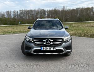 Pelēks Mercedes-Benz GLC-Class 2015 Tallina, ar dzinēja tilpumu 2.10 L un nobraukumu 218 tūkst. km par 21000 €, foto 3 vietnē AUTOMOTO.COM.LV