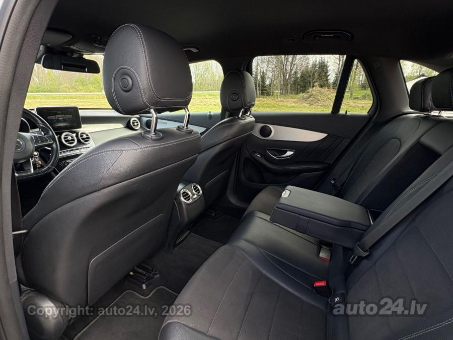 Pelēks Mercedes-Benz GLC-Class 2015 Tallina, ar dzinēja tilpumu 2.10 L un nobraukumu 218 tūkst. km par 21000 €, foto 11 vietnē AUTOMOTO.COM.LV