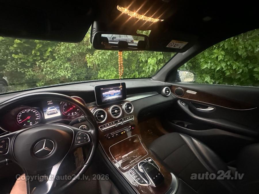 Pelēks Mercedes-Benz GLC-Class 2015 Paide, ar dzinēja tilpumu 2.10 L un nobraukumu 200 tūkst. km par 19500 €, foto 5 vietnē AUTOMOTO.COM.LV