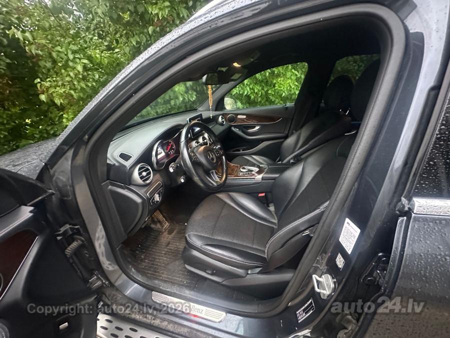 Pelēks Mercedes-Benz GLC-Class 2015 Paide, ar dzinēja tilpumu 2.10 L un nobraukumu 200 tūkst. km par 19500 €, foto 6 vietnē AUTOMOTO.COM.LV