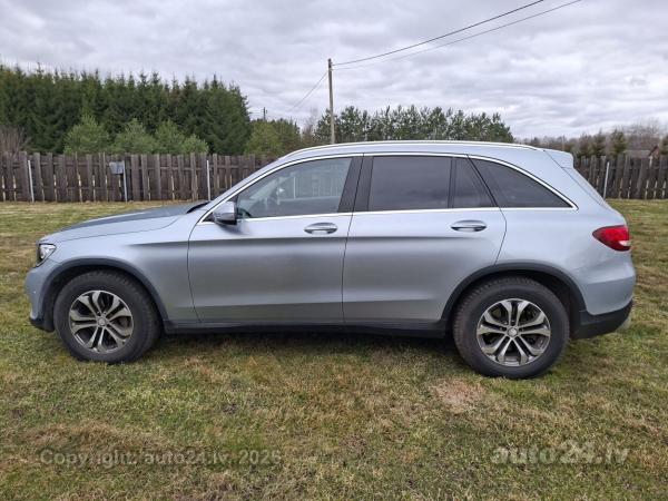Pelēks Mercedes-Benz GLC-Class 2016 Jehvi, ar dzinēja tilpumu 2.15 L un nobraukumu 209 tūkst. km par 19500 €, foto 2 vietnē AUTOMOTO.COM.LV