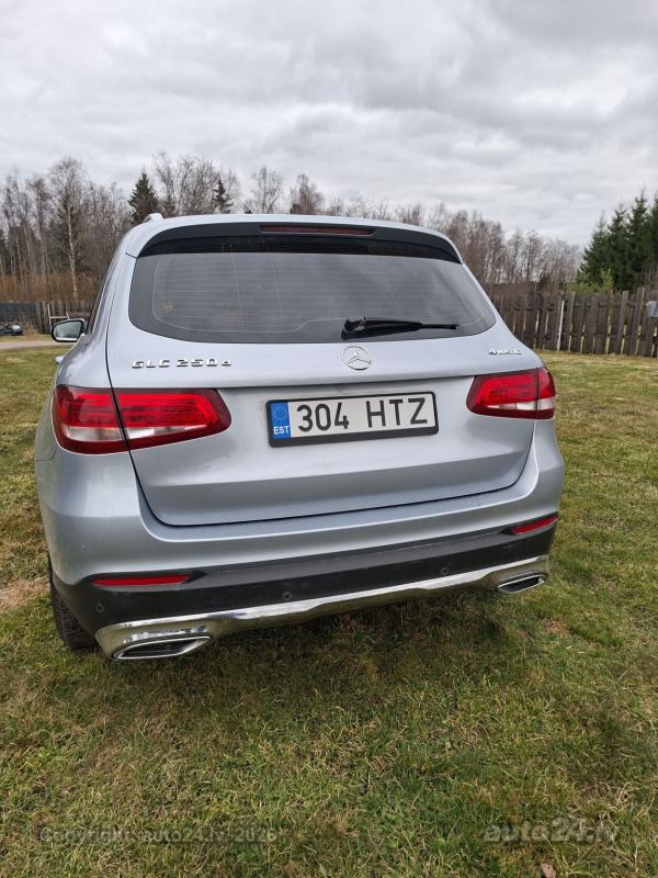 Pelēks Mercedes-Benz GLC-Class 2016 Jehvi, ar dzinēja tilpumu 2.15 L un nobraukumu 209 tūkst. km par 19500 €, foto 3 vietnē AUTOMOTO.COM.LV