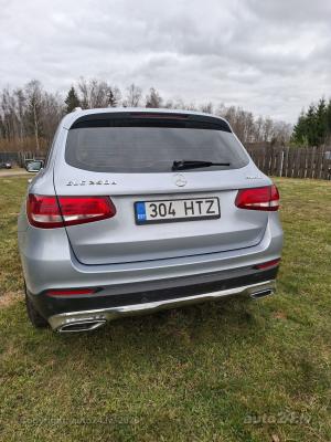 Grey Mercedes-Benz GLC-Class 2016 in Johvi, with an engine capacity of 2.15 L and mileage of 209 thousand km for 19500 €, photo 4 on AUTOMOTO.COM.LV