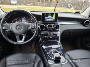 Grey Mercedes-Benz GLC-Class 2016 in Johvi, with an engine capacity of 2.15 L and mileage of 209 thousand km for 19500 €, photo 7 on AUTOMOTO.COM.LV