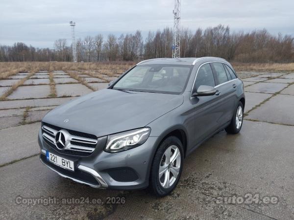 Pelēks Mercedes-Benz GLC-Class 2017 Tallina, ar dzinēja tilpumu 2.10 L un nobraukumu 78 tūkst. km par 21600 €, foto 1 vietnē AUTOMOTO.COM.LV