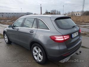 Grey Mercedes-Benz GLC-Class 2017 in Tallinn, with an engine capacity of 2.10 L and mileage of 78 thousand km for 21600 €, photo 2 on AUTOMOTO.COM.LV