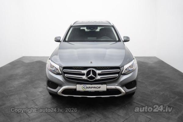 Pelēks Mercedes-Benz GLC-Class 2017 Tallina, ar dzinēja tilpumu 2.00 L un nobraukumu 140 tūkst. km par 21999 €, foto 2 vietnē AUTOMOTO.COM.LV