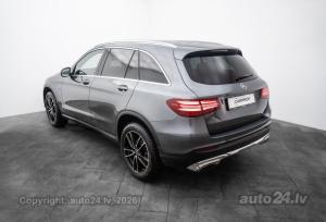 Pelēks Mercedes-Benz GLC-Class 2017 Tallina, ar dzinēja tilpumu 2.00 L un nobraukumu 140 tūkst. km par 21999 €, foto 6 vietnē AUTOMOTO.COM.LV