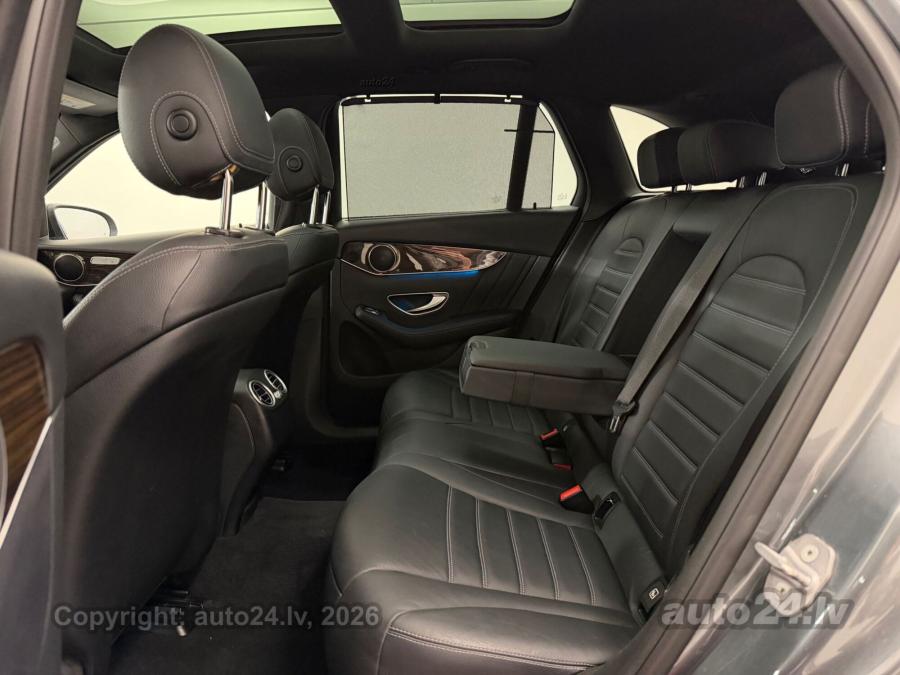 Pelēks Mercedes-Benz GLC-Class 2017 Pērnava, ar dzinēja tilpumu 2.10 L un nobraukumu 195 tūkst. km par 23900 €, foto 11 vietnē AUTOMOTO.COM.LV
