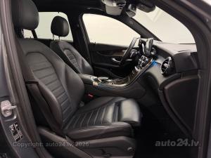 Pelēks Mercedes-Benz GLC-Class 2017 Pērnava, ar dzinēja tilpumu 2.10 L un nobraukumu 195 tūkst. km par 23900 €, foto 13 vietnē AUTOMOTO.COM.LV