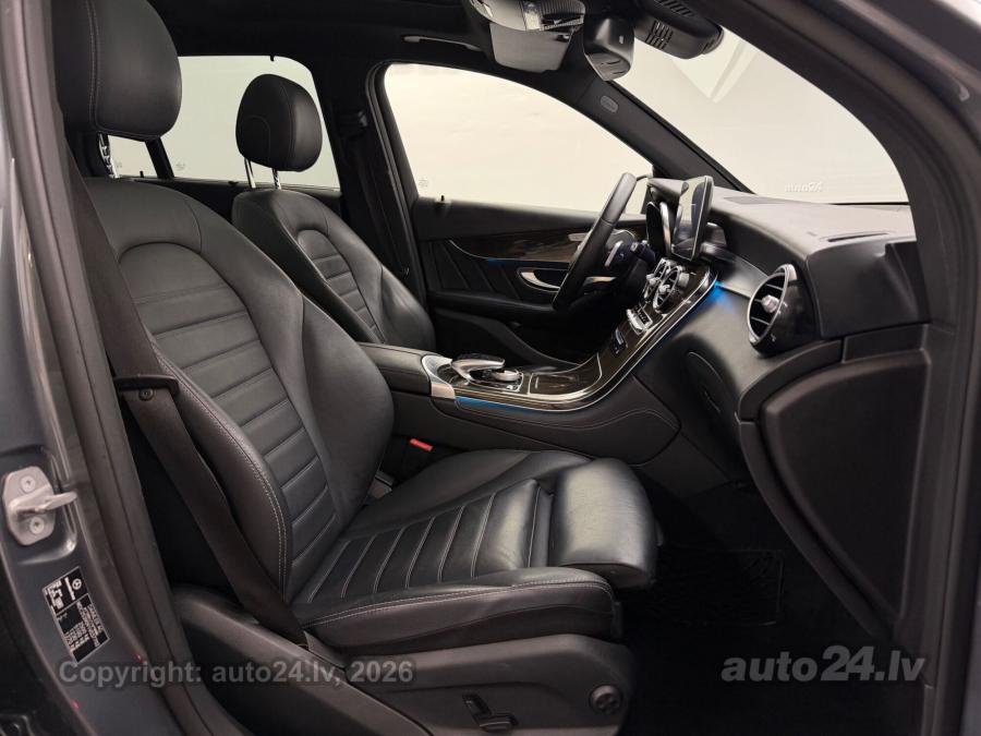 Pelēks Mercedes-Benz GLC-Class 2017 Pērnava, ar dzinēja tilpumu 2.10 L un nobraukumu 195 tūkst. km par 23900 €, foto 13 vietnē AUTOMOTO.COM.LV