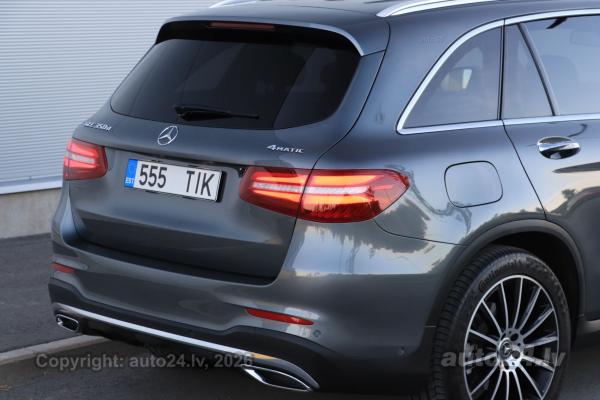 Grey Mercedes-Benz GLC-Class 2018 in Tallinn, with an engine capacity of 3.00 L and mileage of 137 thousand km for 30900 €, photo 7 on AUTOMOTO.COM.LV