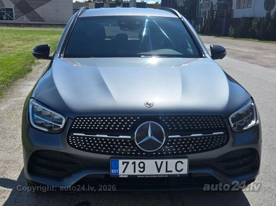 Pelēks Mercedes-Benz GLC-Class 2019 Tallina, ar dzinēja tilpumu 2.00 L un nobraukumu 70 tūkst. km par 29900 €, foto 6 vietnē AUTOMOTO.COM.LV