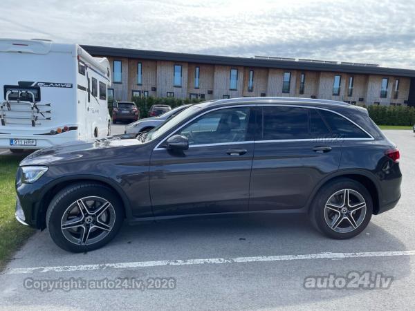 Pelēks Mercedes-Benz GLC-Class 2019 Tallina, ar dzinēja tilpumu 2.00 L un nobraukumu 155 tūkst. km par 32500 €, foto 5 vietnē AUTOMOTO.COM.LV