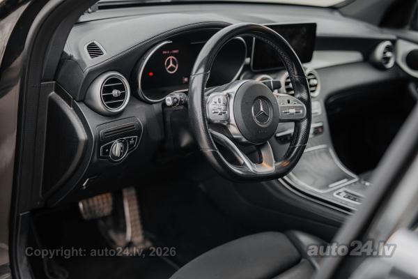 Pelēks Mercedes-Benz GLC-Class 2019 Tallina, ar dzinēja tilpumu 2.00 L un nobraukumu 155 tūkst. km par 31500 €, foto 10 vietnē AUTOMOTO.COM.LV
