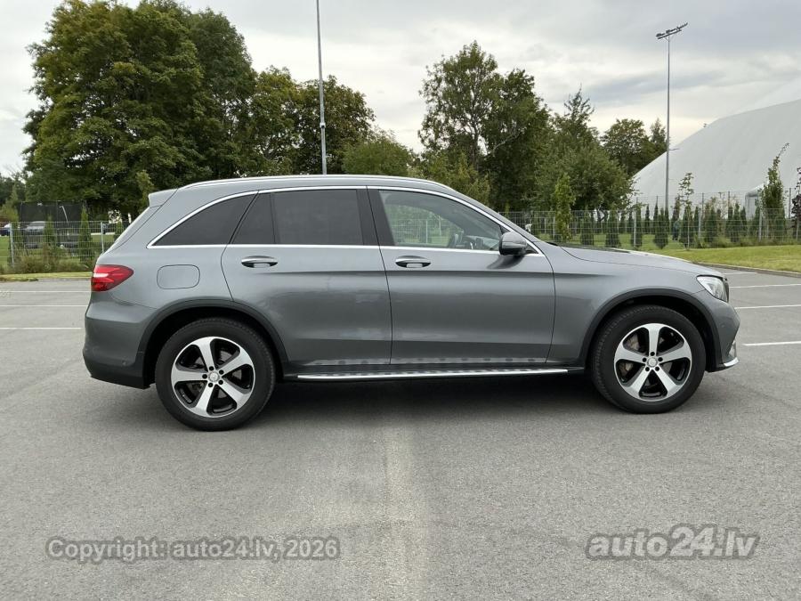 Pelēks Mercedes-Benz GLC-Class 2019 Hāpsalu, ar dzinēja tilpumu 3.00 L un nobraukumu 93 tūkst. km par 34999 €, foto 8 vietnē AUTOMOTO.COM.LV