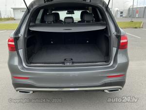 Pelēks Mercedes-Benz GLC-Class 2019 Hāpsalu, ar dzinēja tilpumu 3.00 L un nobraukumu 93 tūkst. km par 34999 €, foto 12 vietnē AUTOMOTO.COM.LV