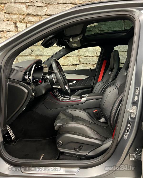 Grey Mercedes-Benz GLC-Class 2020 in Tallinn, with an engine capacity of 3.00 L and mileage of 98 thousand km for 41900 €, photo 10 on AUTOMOTO.COM.LV