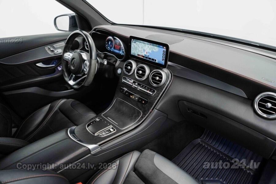 Grey Mercedes-Benz GLC-Class 2022 in Tallinn, with an engine capacity of 2.00 L and mileage of 126 thousand km for 37900 €, photo 8 on AUTOMOTO.COM.LV