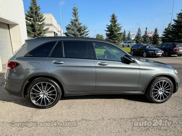 Мерседес ГЛЦ-Класс 2022 в Тарту на AUTOMOTO.COM.LV Серый Мерседес ГЛЦ-Класс 2022 в Тарту, объемом двигателя 2.00 л и пробегом 101 тыс. км за 35200 €, фото 8 на AUTOMOTO.COM.LV