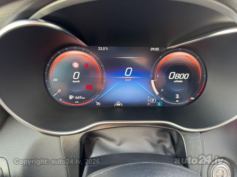 Серый Мерседес ГЛЦ-Класс 2022 в Тарту, объемом двигателя 2.00 л и пробегом 101 тыс. км за 35200 €, фото 16 на AUTOMOTO.COM.LV