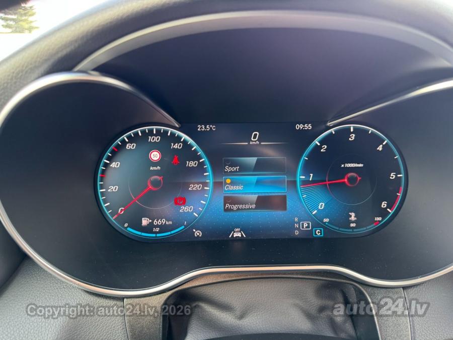 Серый Мерседес ГЛЦ-Класс 2022 в Тарту, объемом двигателя 2.00 л и пробегом 101 тыс. км за 35200 €, фото 17 на AUTOMOTO.COM.LV
