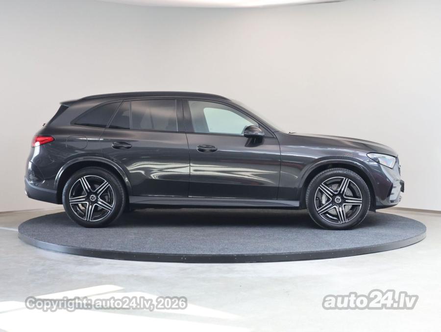 Grey Mercedes-Benz GLC-Class 2023 in Tallinn, with an engine capacity of 2.00 L and mileage of 25 thousand km for 47900 €, photo 7 on AUTOMOTO.COM.LV