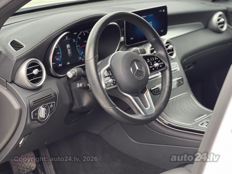 Мерседес ГЛЦ-Класс 2021 в Таллин, объемом двигателя 2.00 л и пробегом 73 тыс. км за 38990 €, фото 11 на AUTOMOTO.COM.LV