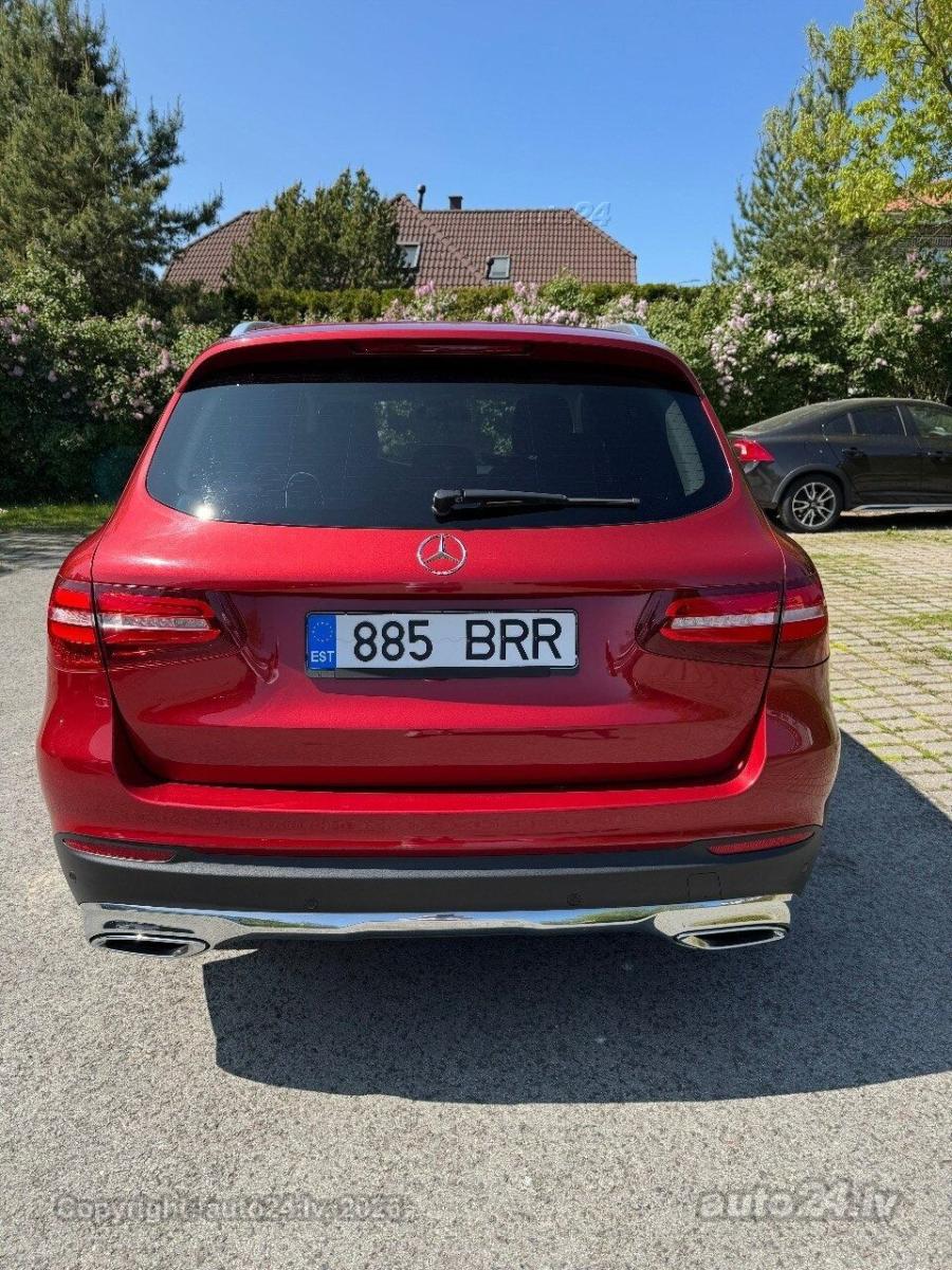 Red Mercedes-Benz GLC-Class 2016 in Tallinn, with an engine capacity of 2.10 L and mileage of 62 thousand km for 30000 €, photo 5 on AUTOMOTO.COM.LV