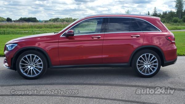 Sarkans Mercedes-Benz GLC-Class 2020 Tallina, ar dzinēja tilpumu 2.00 L un nobraukumu 100 tūkst. km par 34900 €, foto 8 vietnē AUTOMOTO.COM.LV