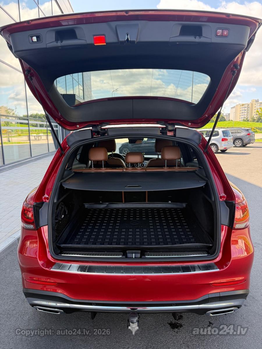 Sarkans Mercedes-Benz GLC-Class 2020 Tallina, ar dzinēja tilpumu 2.00 L un nobraukumu 100 tūkst. km par 34900 €, foto 16 vietnē AUTOMOTO.COM.LV