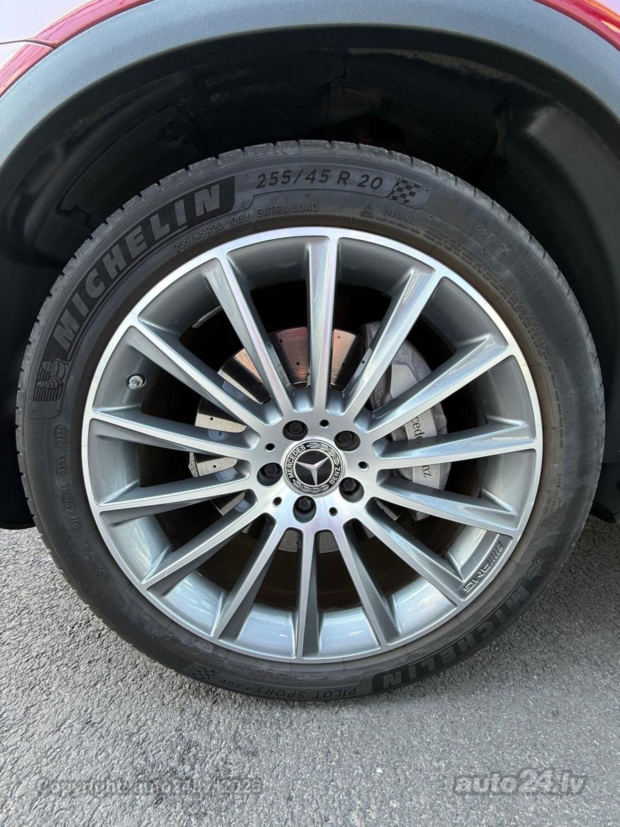 Sarkans Mercedes-Benz GLC-Class 2020 Tallina, ar dzinēja tilpumu 2.00 L un nobraukumu 100 tūkst. km par 34900 €, foto 17 vietnē AUTOMOTO.COM.LV