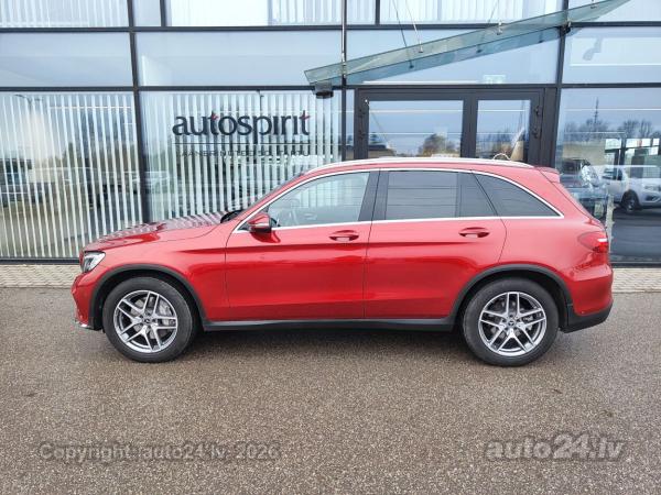 Mercedes-Benz GLC-Class 2018 Tartu, ar dzinēja tilpumu 2.00 L un nobraukumu 51 tūkst. km par 28990 €, foto 2 vietnē AUTOMOTO.COM.LV