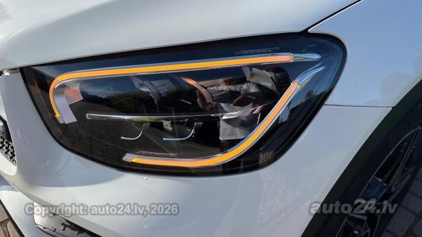Balts Mercedes-Benz GLC-Class 2022 Rīga, ar dzinēja tilpumu 2.00 L un nobraukumu 79 tūkst. km par 40000 €, foto 3 vietnē AUTOMOTO.COM.LV