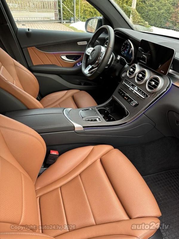 Balts Mercedes-Benz GLC-Class 2022 Rīga, ar dzinēja tilpumu 2.00 L un nobraukumu 79 tūkst. km par 40000 €, foto 5 vietnē AUTOMOTO.COM.LV