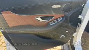 Balts Mercedes-Benz GLC-Class 2022 Rīga, ar dzinēja tilpumu 2.00 L un nobraukumu 79 tūkst. km par 40000 €, foto 12 vietnē AUTOMOTO.COM.LV
