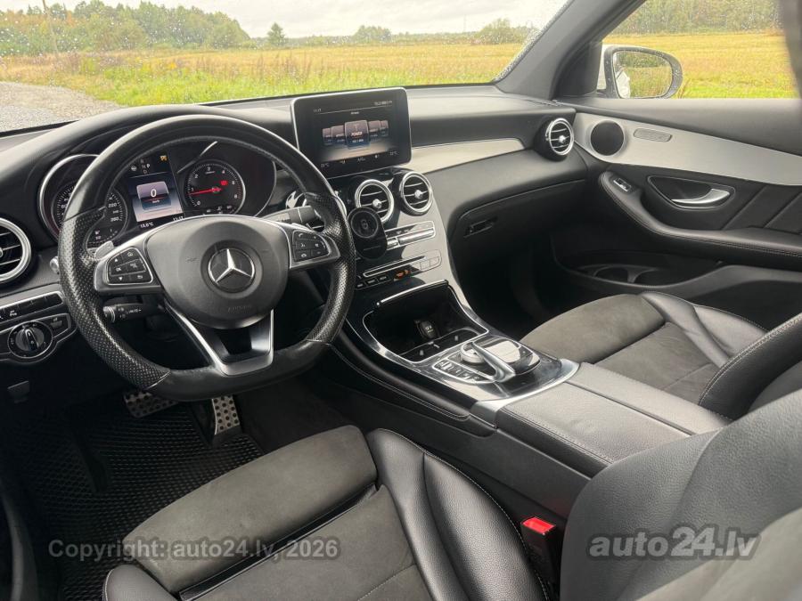 White Mercedes-Benz GLC-Class 2016 in Tallinn, with an engine capacity of 2.10 L and mileage of 269 thousand km for 19990 €, photo 9 on AUTOMOTO.COM.LV