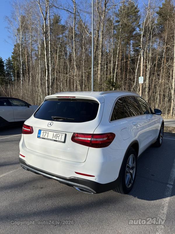 Balts Mercedes-Benz GLC-Class 2017 Tallina, ar dzinēja tilpumu 2.10 L un nobraukumu 121 tūkst. km par 26999 €, foto 4 vietnē AUTOMOTO.COM.LV