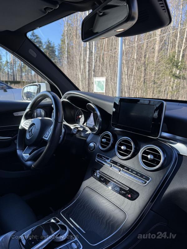 Balts Mercedes-Benz GLC-Class 2017 Tallina, ar dzinēja tilpumu 2.10 L un nobraukumu 121 tūkst. km par 26999 €, foto 10 vietnē AUTOMOTO.COM.LV